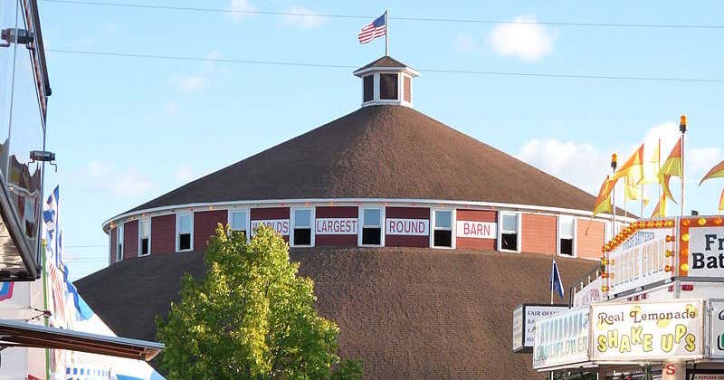 World's Largest Round Barn, Marshfield | Roadtrippers