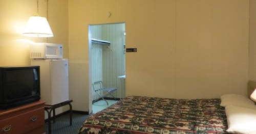 Bridgman Inn, Bridgman | Roadtrippers