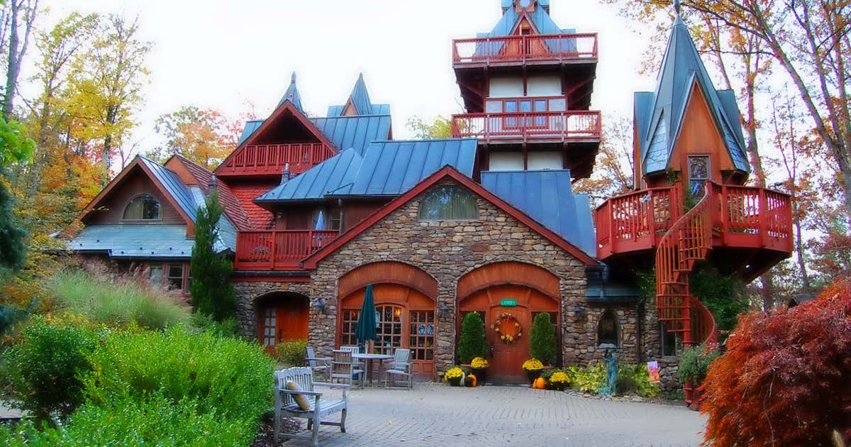 Landoll s Mohican Castle Loudonville Roadtrippers landoll-s-mohican-castle-loudonville-roadtrippers