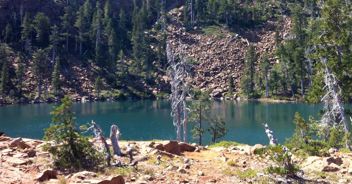 Vulcan Lake Trail, Oregon | Roadtrippers