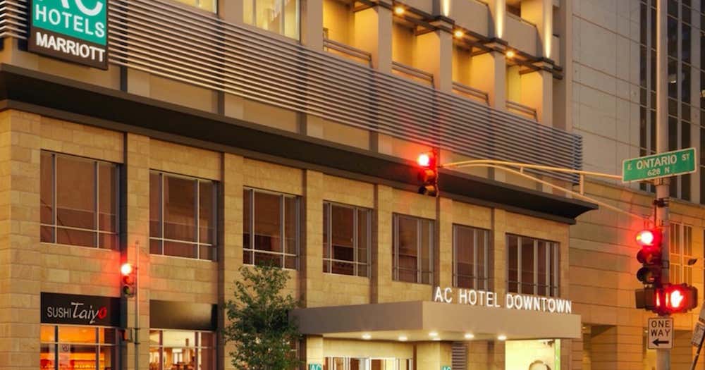 AC Hotel by Marriott Chicago Downtown, Chicago | Roadtrippers