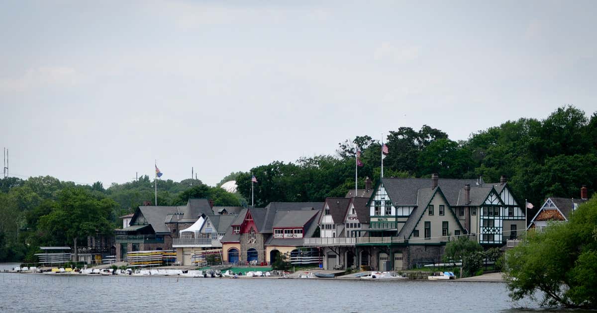 Boathouse Row, Philadelphia | Roadtrippers