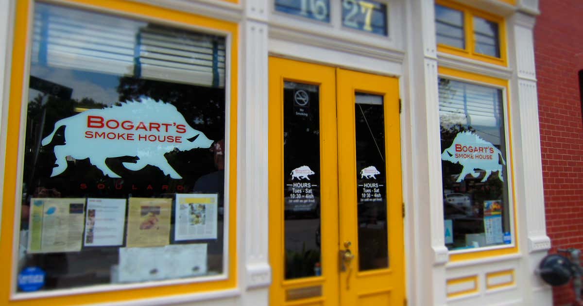 Bogart's Smokehouse, St. Louis | Roadtrippers