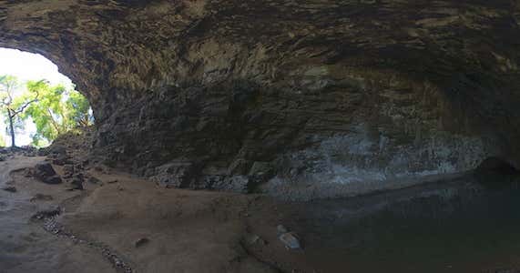 Waikanaloa & Waikapalae Wet Caves, Hawaii | Roadtrippers