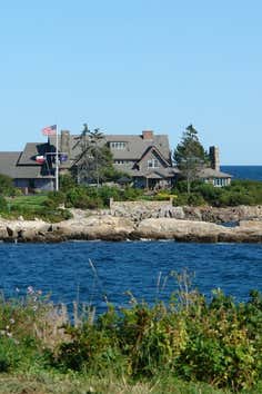 Photo of The Bush Compound | Roadtrippers