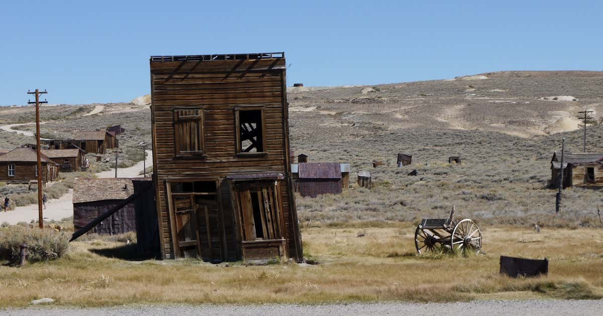 Edinburgh Manor, Iowa | Roadtrippers