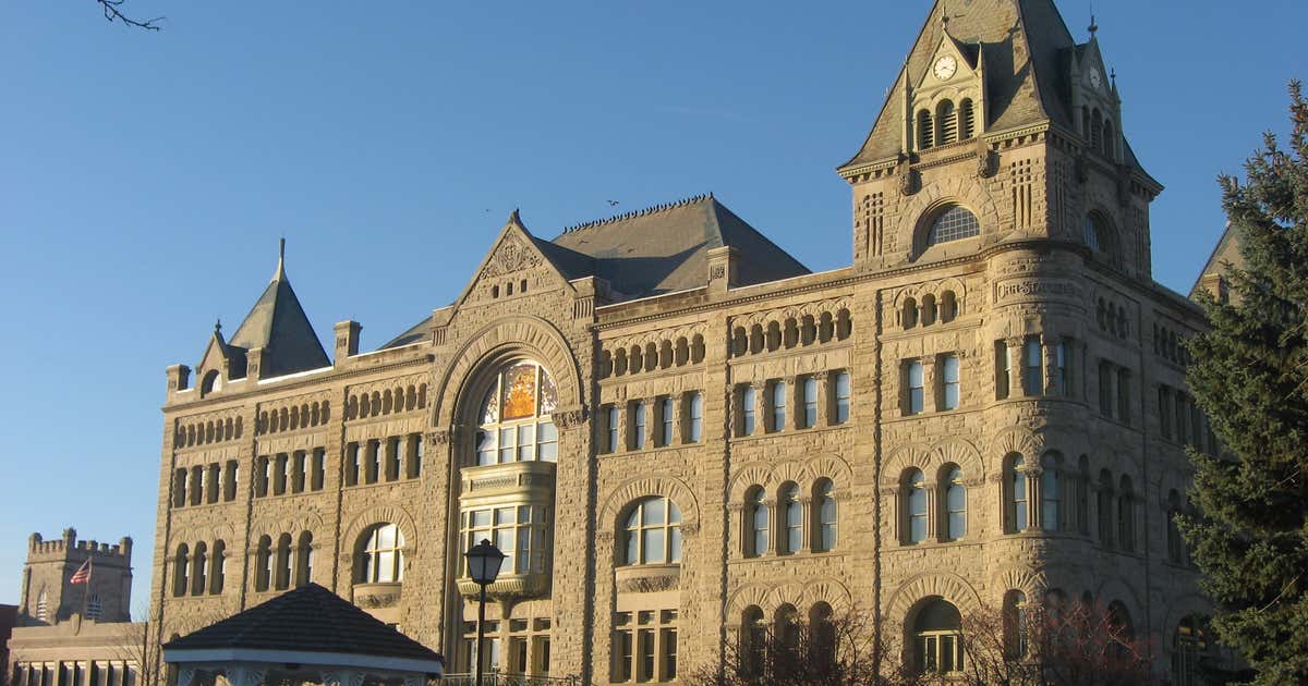 Fort Piqua Plaza, Piqua | Roadtrippers