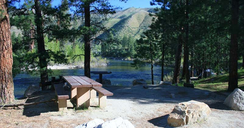 Willow Creek Campground, Lowman | Roadtrippers