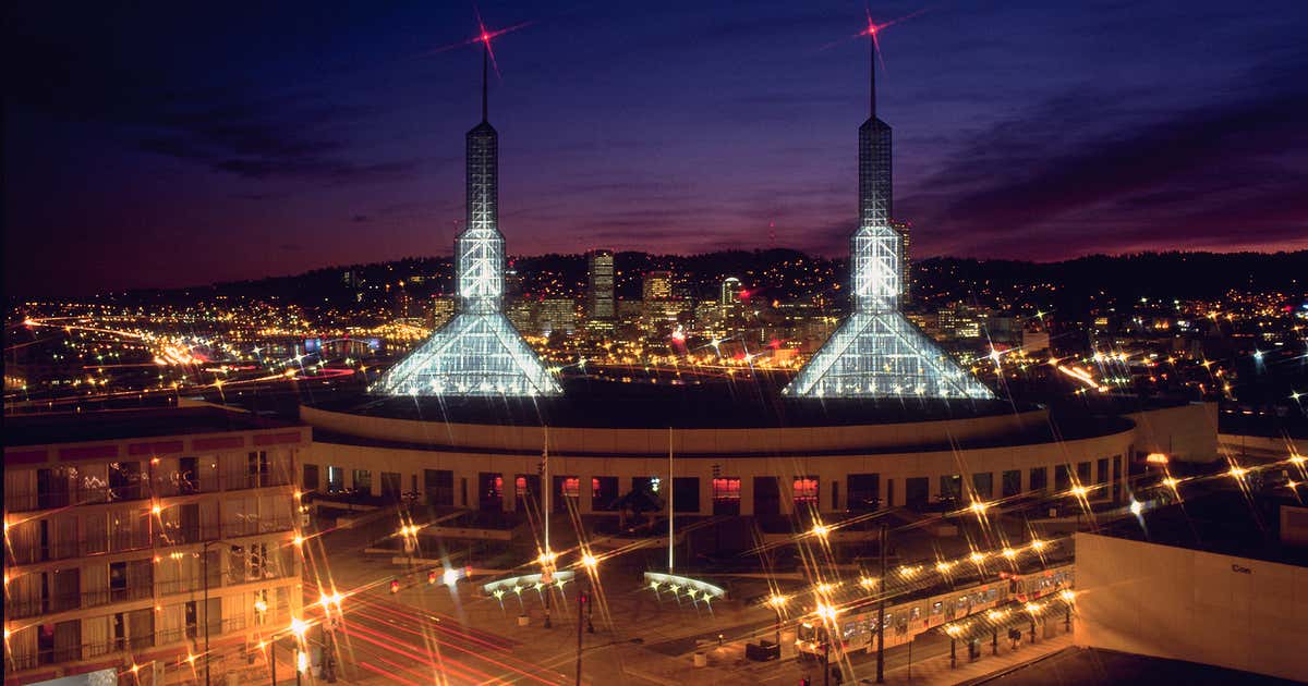 Oregon Convention Center, Portland | Roadtrippers