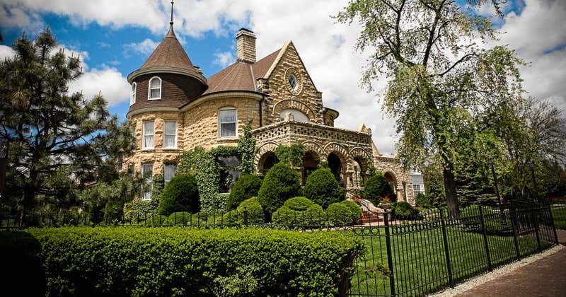 Patrick Haley Mansion Joliet Wedding