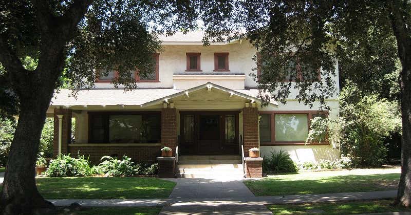 The 'Step by Step' House, South Pasadena | Roadtrippers