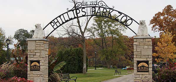 Phillips Park Zoo, Aurora | Roadtrippers