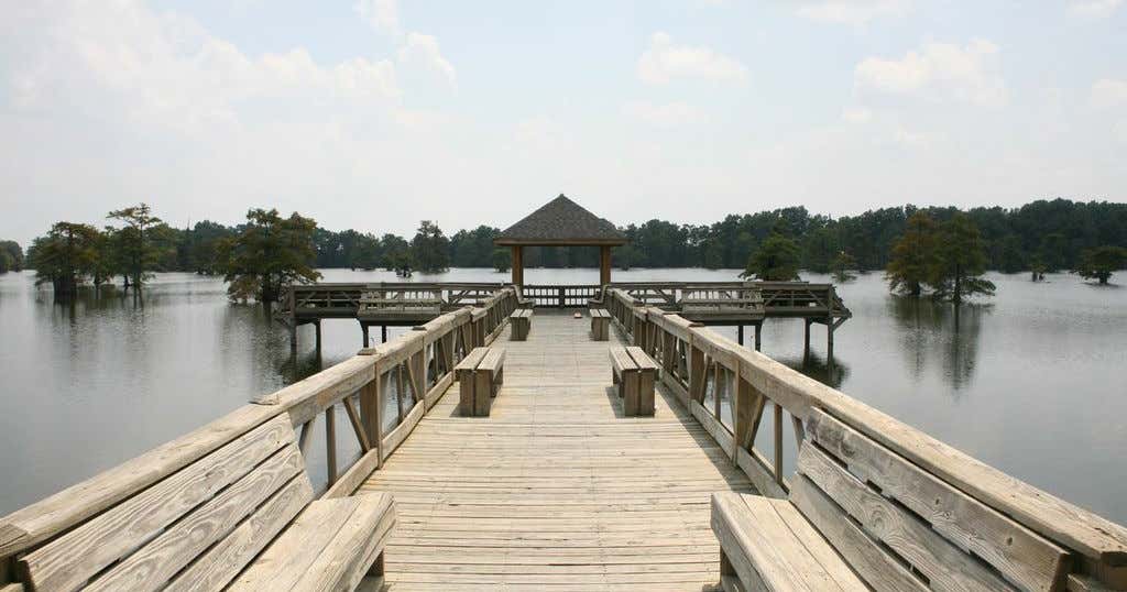 Old Town Lake, Lakeview | Roadtrippers