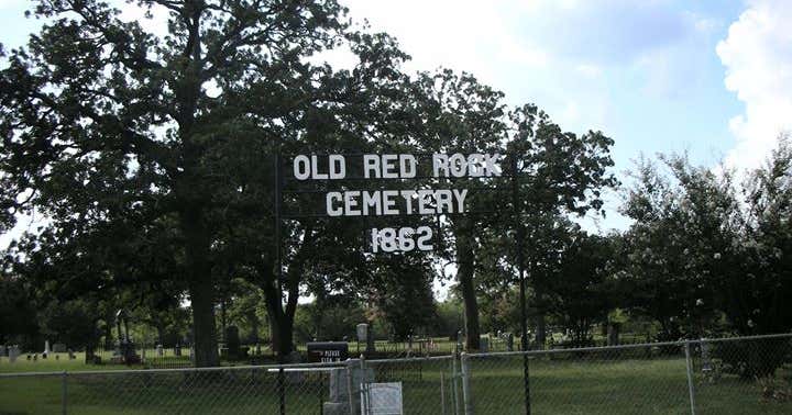Old Red Rock Cemetery, Red Rock | Roadtrippers