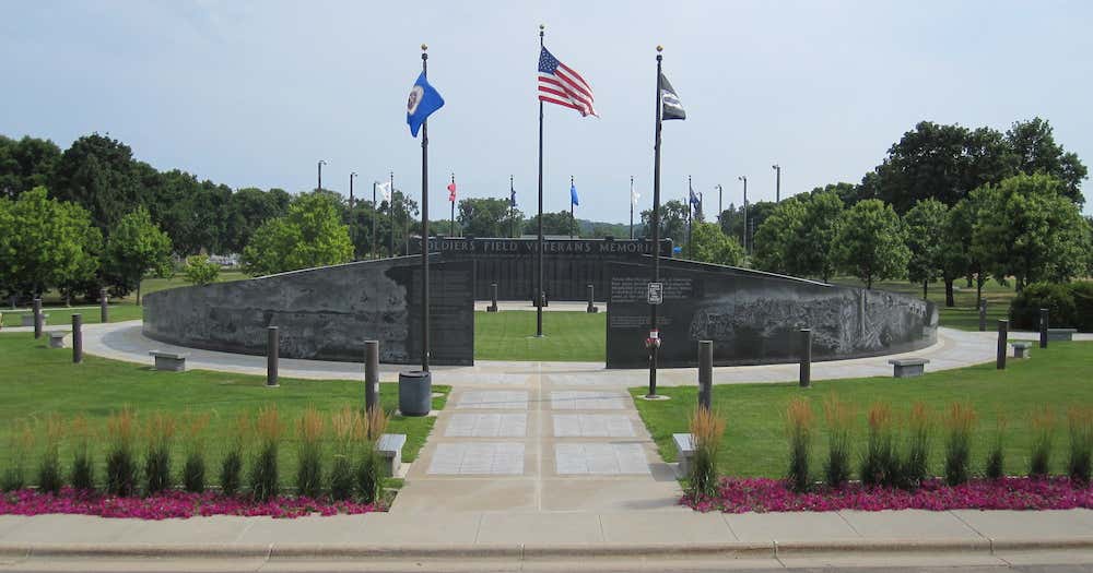 Soldiers Field Veterans Memorial, Rochester | Roadtrippers