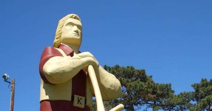 Johnny Kaw's Statue, Manhattan | Roadtrippers