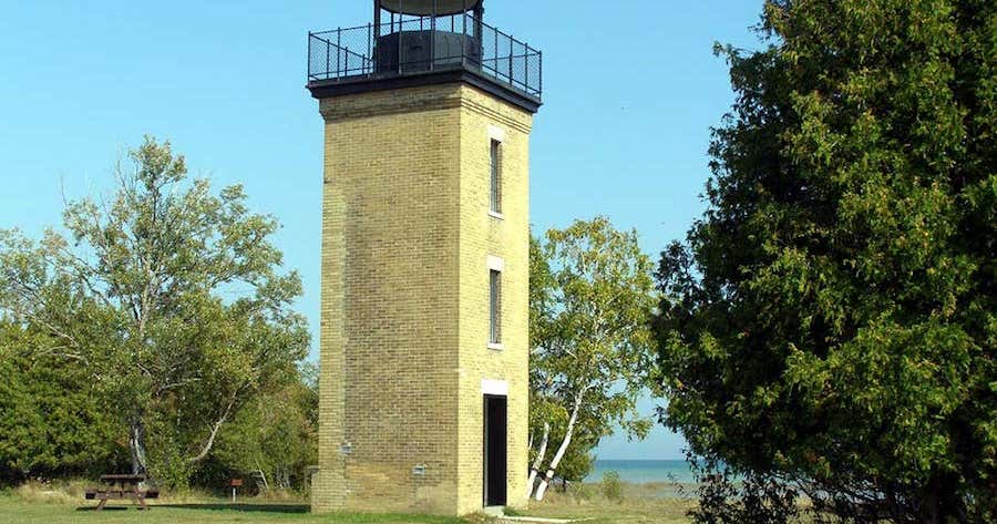Peninsula Point Lighthouse, Rapid River | Roadtrippers