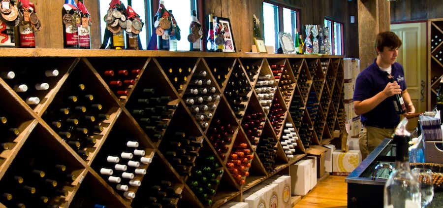 Tabor Hill Winery & Restaurant, Buchanan | Roadtrippers