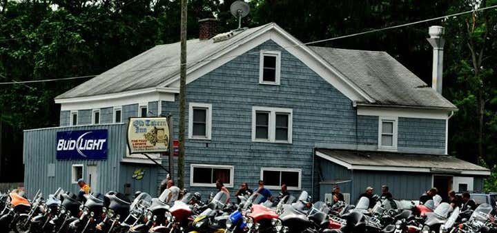 Old Tavern Inn, Niles | Roadtrippers