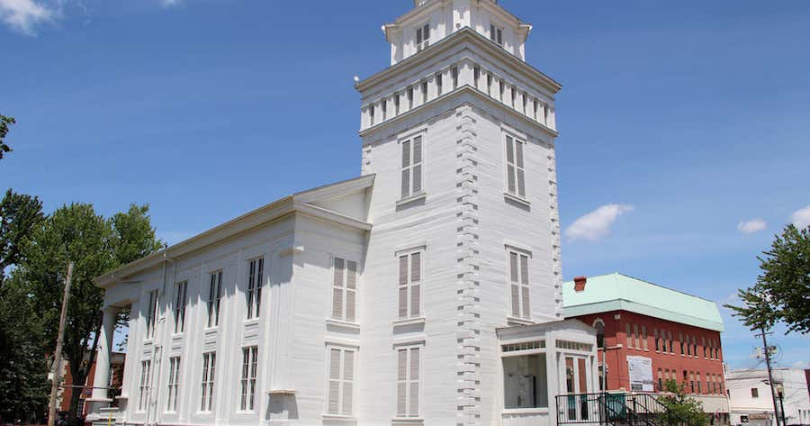 Lapeer County Courthouse, Lapeer | Roadtrippers
