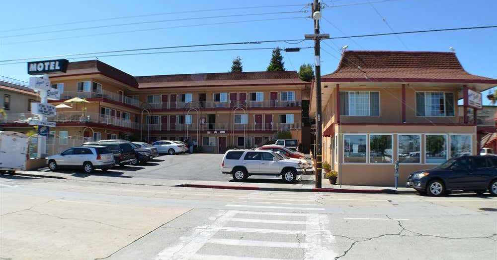 Aqua Breeze Inn, Santa Cruz | Roadtrippers