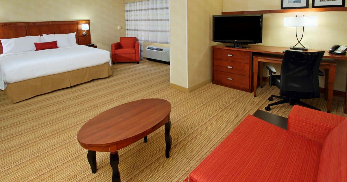 Embassy Suites by Hilton Dallas Park Central Area, Dallas | Roadtrippers