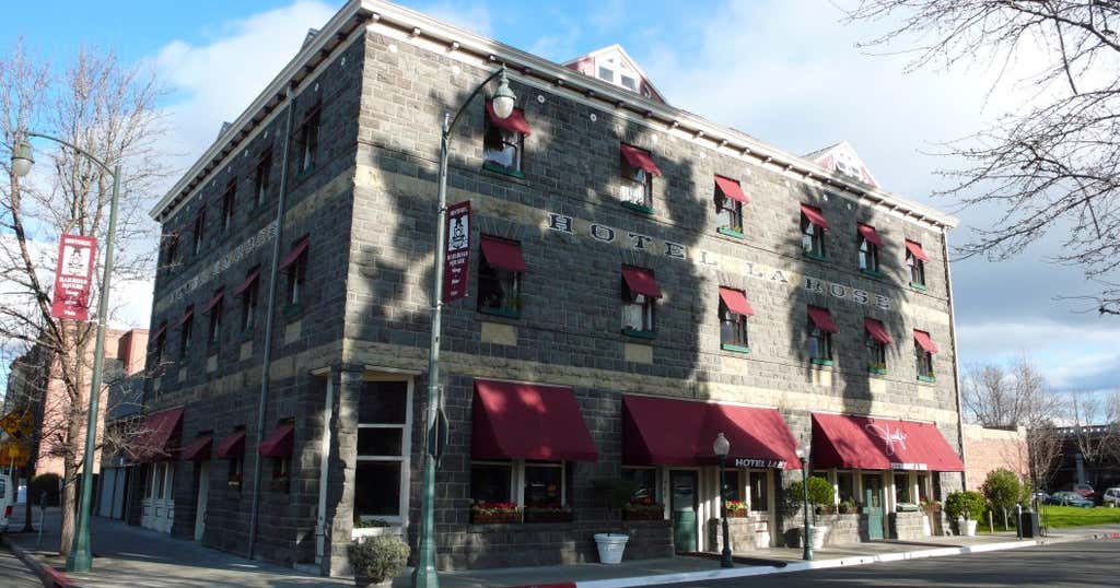 Hotel La Rose, Santa Rosa | Roadtrippers