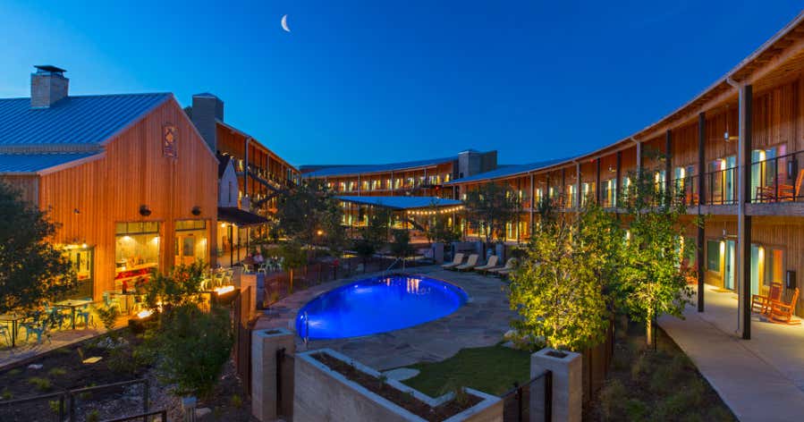 L Star Court, Austin | Roadtrippers