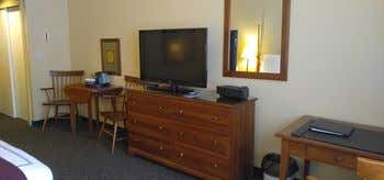 The Warren Conference Center and Inn, Massachusetts | Roadtrippers